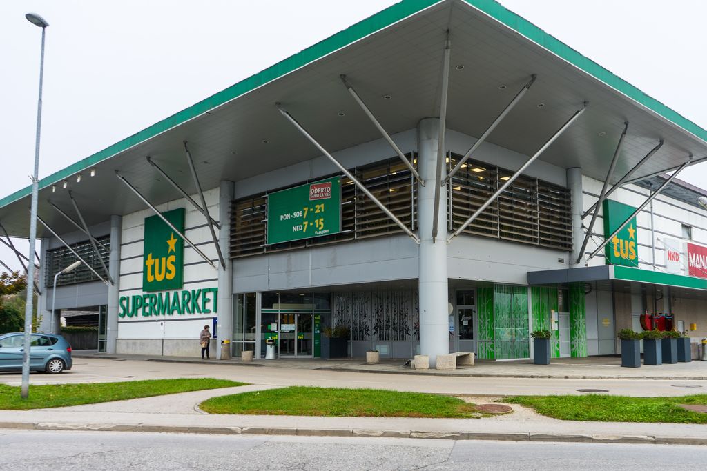 OC - Tuš supermarket Grosuplje - delovni čas, naslov, telefon